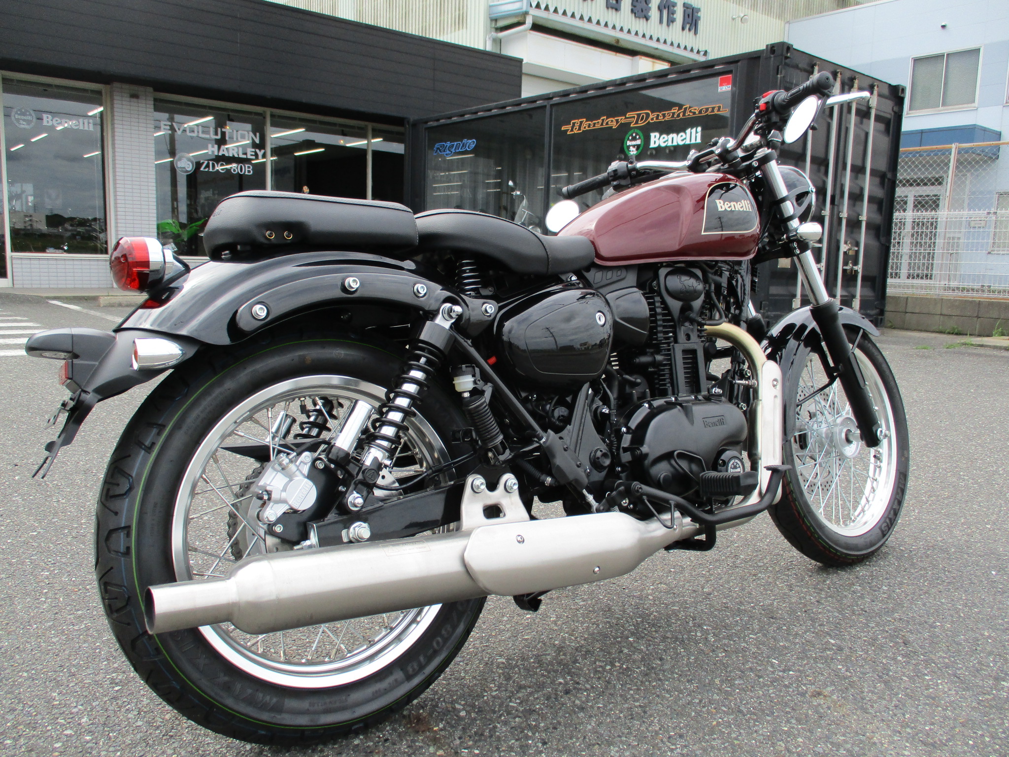 IMPERIALE 400 モートーンカスタム 新車 ｜ Rignise(リグニス)